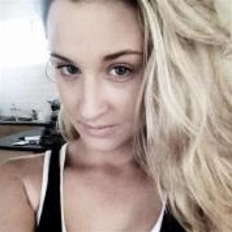 Stream Emma Leigh Sims Music Listen To Songs Albums Playlists For