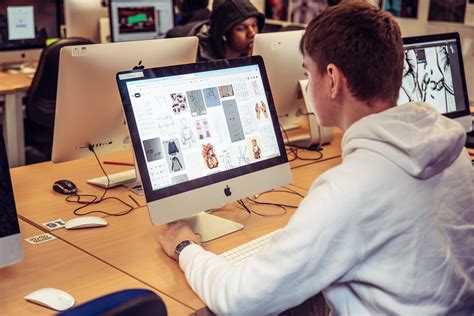 How To Get Graphic Design Work Experience Access Creative College