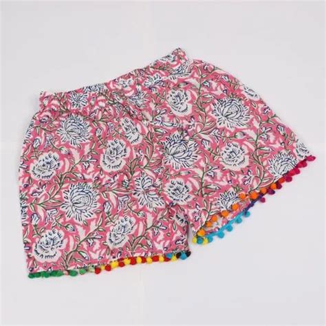Block Printed Mail And Femeal Girls Cotton Shorts Age Group 8 To 18