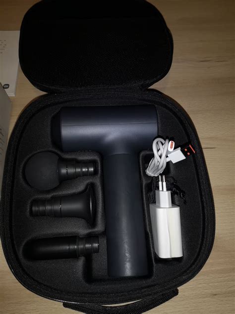 Перкуссионный массажер Xiaomi Massage Gun — купить в интернет-магазине ...