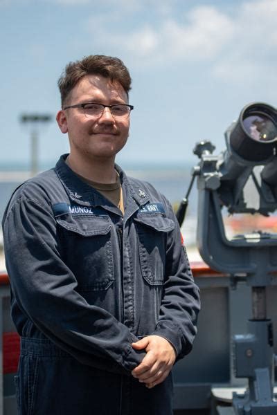 Fredericksburg Native Serves Aboard U S Navy Warship In Mayport