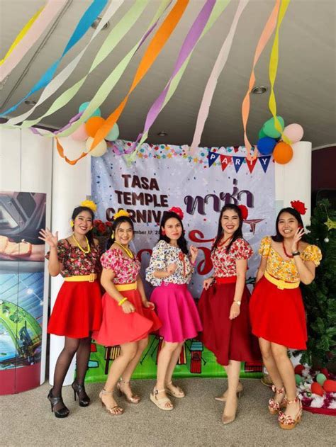 ชุดย้อนยุคหญิง ชุดย้อนยุคหญิง ชุดทองกวาว ตีมย้อนยุค ชุดย้อนยุค ตีมงานวัด ธีมงานวัด