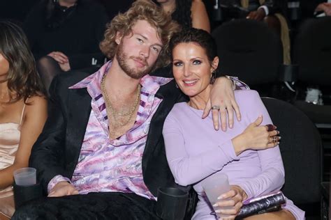 Addison Raes Mom Sheri Easterling Kisses Rapper At The Mtv Vmas