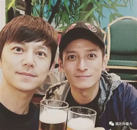何炅背影 何炅 何炅丽颖 大山谷图库