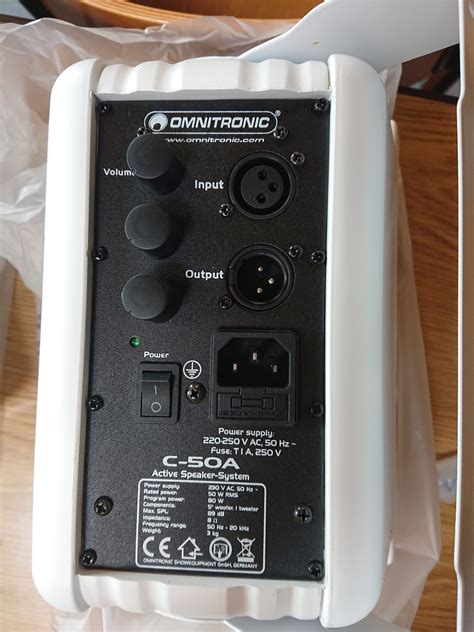 Video Projector Serial Multimedia Control Unit Using Arduino RS Buildplate