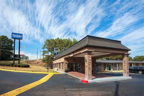 Travelodge By Wyndham Macon West Macon Ga Hotels