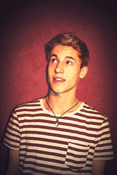 fenicsr13 a tensorial mixed finite element solver for the linear r13 equations using the fenics