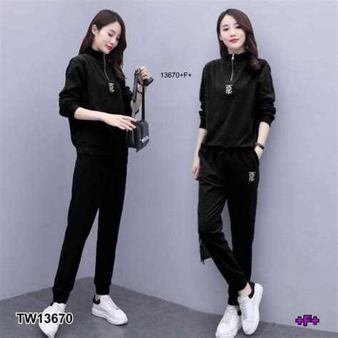 280 Set 2 ชิ้น เสื้อแขนยาว คอเสื้อตั้งรูดซิป ผ้าบลูเวฟ ยืดๆ กางเกงเอวยืดขายาว มีกระเป๋าล้วง