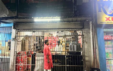 Jamshedpur News सिदगोड़ा में शराब दुकान के गार्ड को बंधक बनाकर 614