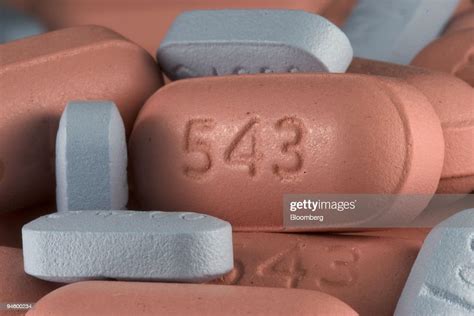 Tablets Of Zocor Generic Simvastatin And Zoloft Generic Sertraline News Photo Getty Images