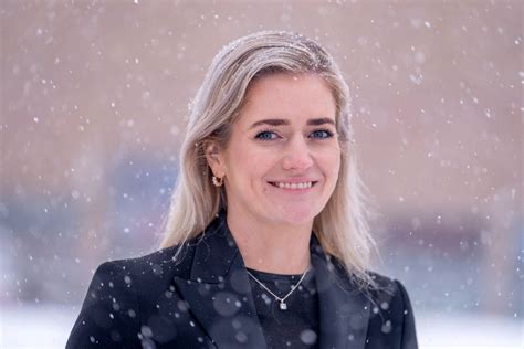 Emilie Enger Mehl Besøker Dombås Vigga No