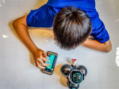 How To Teach Coding And Robotics To Middle Schoolers