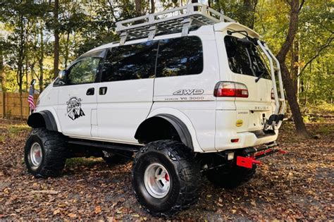 No Reserve Modified 1996 Mitsubishi Delica L400 Space Gear 4x4 For