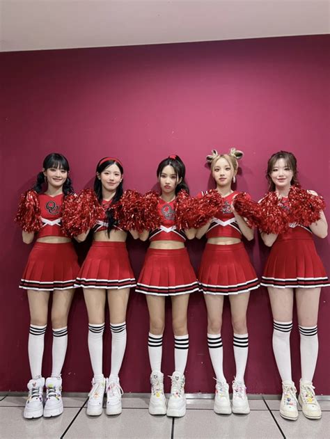 빨간 치어리더 여자아이들 미연