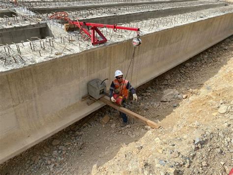 Realizamos El Tensado De Diafragmas Para Varios Puentes En La Autopista