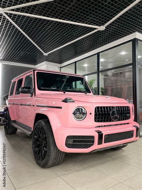 Photo Stock Brabus G Wagon Pink Mercedes Benz G63 Amg Mercedes Benz G Suv Brabus Tuning Car