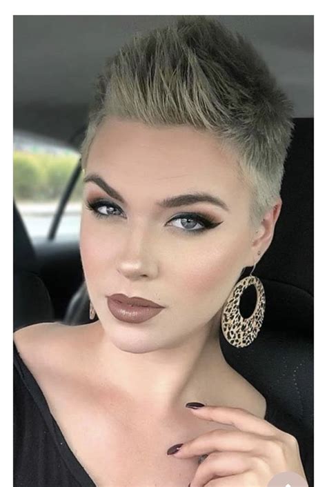 Pin By Brandi Preston On Makeup And Hair Short Hair Styles Pixie