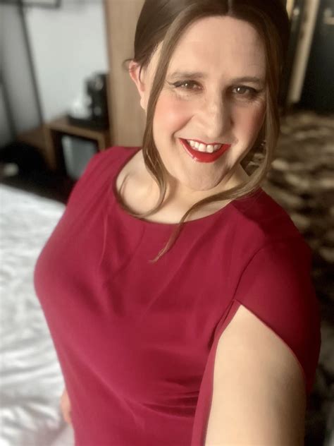 Lady In Red 40 Nude Pics Xhamster