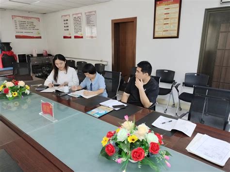 潜心教研勤探索 扎根生本促提升 ——初中文综组教研会 教研活动 济南世纪英华实验学校