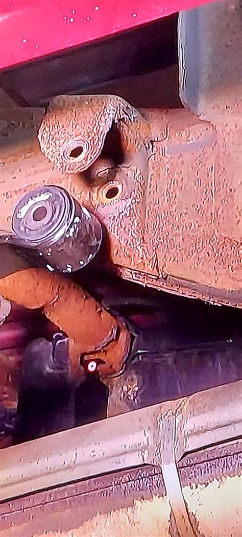 09 Silverado Rear Spring Front Mount Chevy Silverado And Gmc Sierra Forum