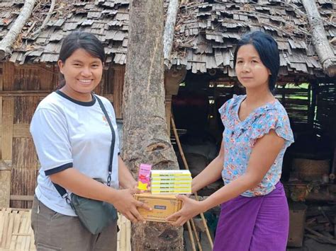 ပုလဲမြို့နယ်အတွင်းရှိ စစ်ဘေးရှောင်ပြည်သူများကိုကျန်းမာရေး စောင့်ရှောက်မှုပေးနိုင်ရန် ဆေးဝါးများလ