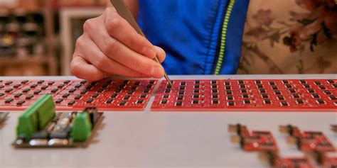 Revolutionizing Greenhouse Farming With Contactless Precipitation