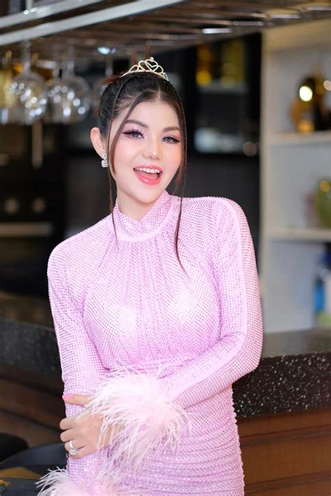 លេងស្ទាយ៍មួយឈុតនេះ មាស សុខសោភា ជះសម្រស់ឡើងស្អាតខ្លាំង Khmerload Cambodia Latest News