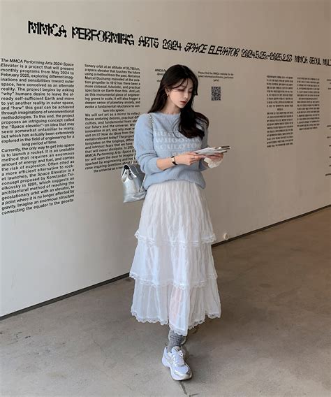 러브썸원 딜로즈 레이스 프릴 캉캉 뷔스티에 끈나시 롱 원피스