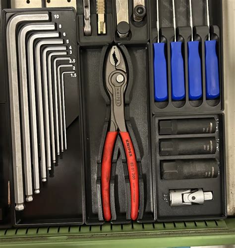Gridfinity Knipex 82 01 200 Pliers By Vergaser Zentrum Makerworld