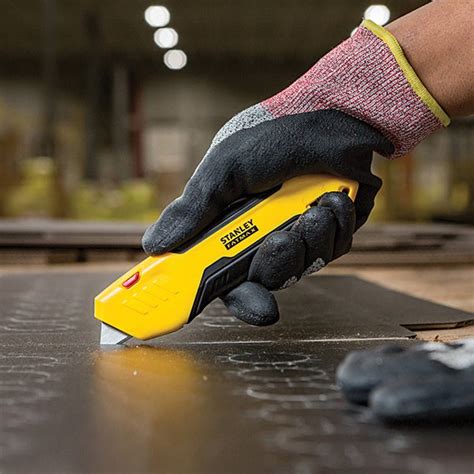 Stanley Fatmax Auto Retract Squeeze Safety Knife Bm Steel