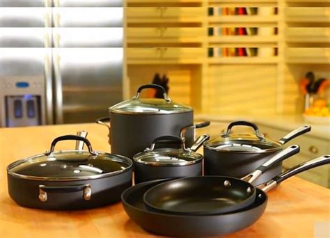 Rachael Ray Vs Calphalon Cookware Comparison 2025