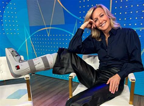 What Happened To Lara Spencers Leg The Gma Hosts Health Update