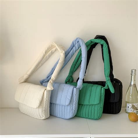 초경량패딩백 누빔가방 누빔 크로스백 미니패딩백 패딩가방 패딩 숄더백 소프트 퀄팅백 구름백 미니크로스백 스퀘어백 보부상백 보부상가방 겨울 가방 데일리 4컬러 누빔백 에이블리
