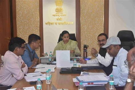 ‘लेक लाडकी योजनेला अधिक गती द्यावी महिला व बाल विकास मंत्री आदिती तटकरे