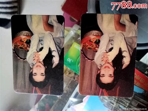 香港明星年历2张年历卡浪里白条【7788收藏收藏热线】