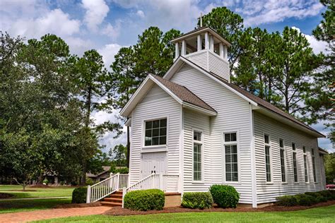 All Faiths Are Welcome At Magnolia Manor