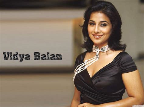 Vidya Balan Hot Breast Pictures Bollywood Images