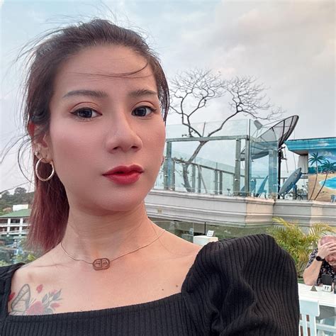 အင်းတကော် သတင်းစုံနှင့် အစားအသောက်၊ အလှအပနှင့်ပတ်သတ်သော ရောင်းဝယ်ရေး