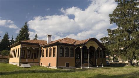 Копривщица е символ на българщината напомниха от БСП Новини бг