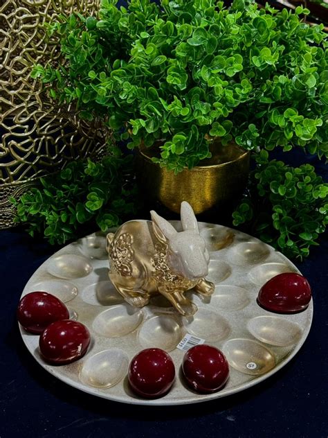 ოქროსფერი დიდი თეფში ბაჭიით 2200343 Bibishop