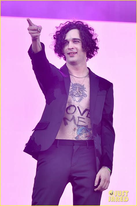 Matty Healy Once Explained Why He Wouldnt Date Taylor Swift Interview Resurfaces Amid New