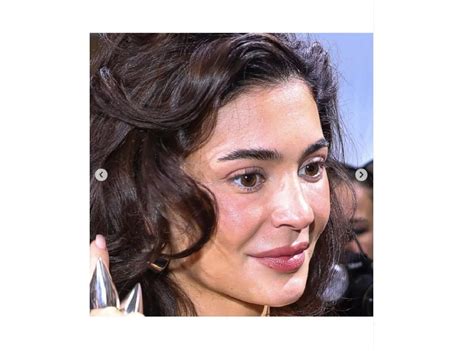 چهره جدید کایلی جنر با اندام و لپ تو رفته برگ همه رو ریختعکس