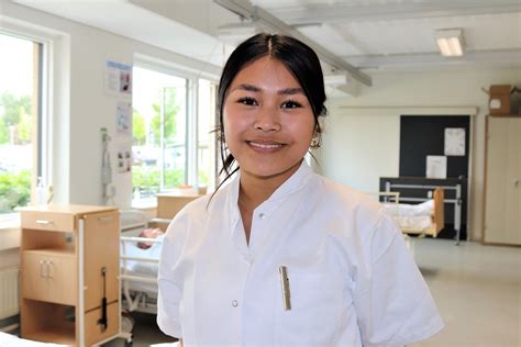 Hvad Er Egentlig Forskellen På En Sosu Assistent Og En Sygeplejerske