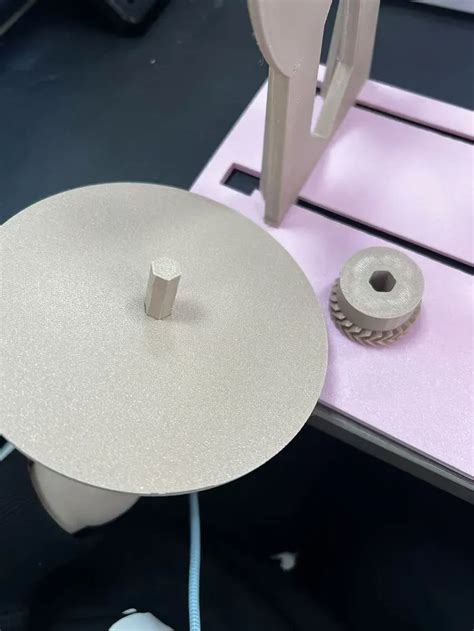 Adaptive Width Pressure Sensitive Label Rewinder By User