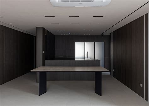 광주인테리어 블루그린디자인 칼프브라운컬러를 메인으로 압도적인 분위기를 이끌고 있는 주방공간입니다 아일랜드는 칸스톤마띠에르 블랙상판으로 하이엔드 주방디자인을 연출하였으며