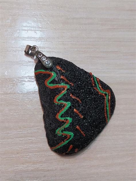 Підвіс кулон — ціна 45 грн у каталозі Підвіски Купити аксесуари за доступною ціною на Шафі