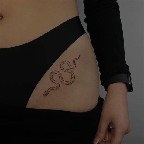 Пин на доске Tatuajes Тату на бедре маленькое Тату на колене Татуировка на ноге