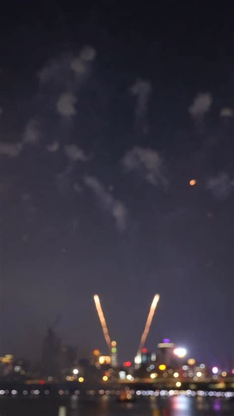 自己一個人做這種要等待的活動，感覺比較舒適 怕等太久對方不高興，怕走一段不遠的路會抱怨 怕太熱對方脾氣暴走，怕席地而坐時對方有潔癖 怕