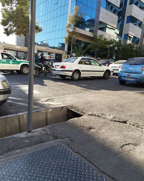 اولین عکس حضور پررنگ پلیس برابر بیمارستان کسری پس از مرگ مهسا امینی