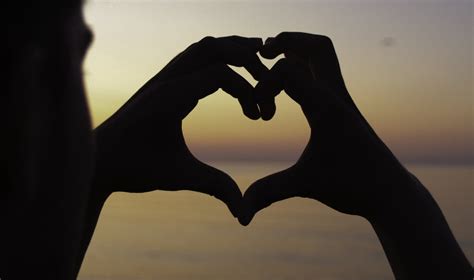 20 Ways To Stop Being Self Centered In A Relationship